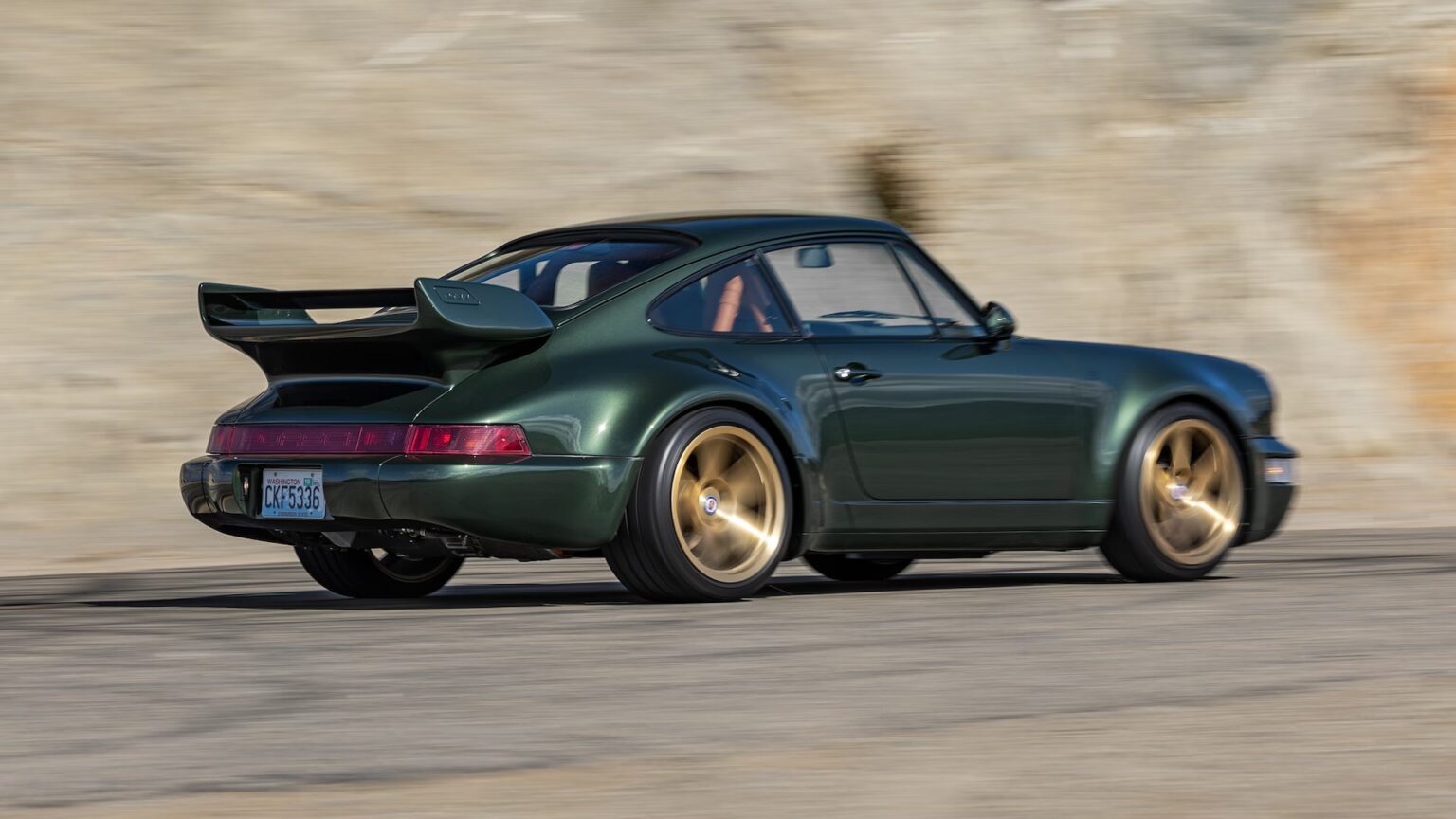 All-Electric Everrati Porsche 911 Type 964 RSR EV First Drive: What Compromise? - Everrati ...